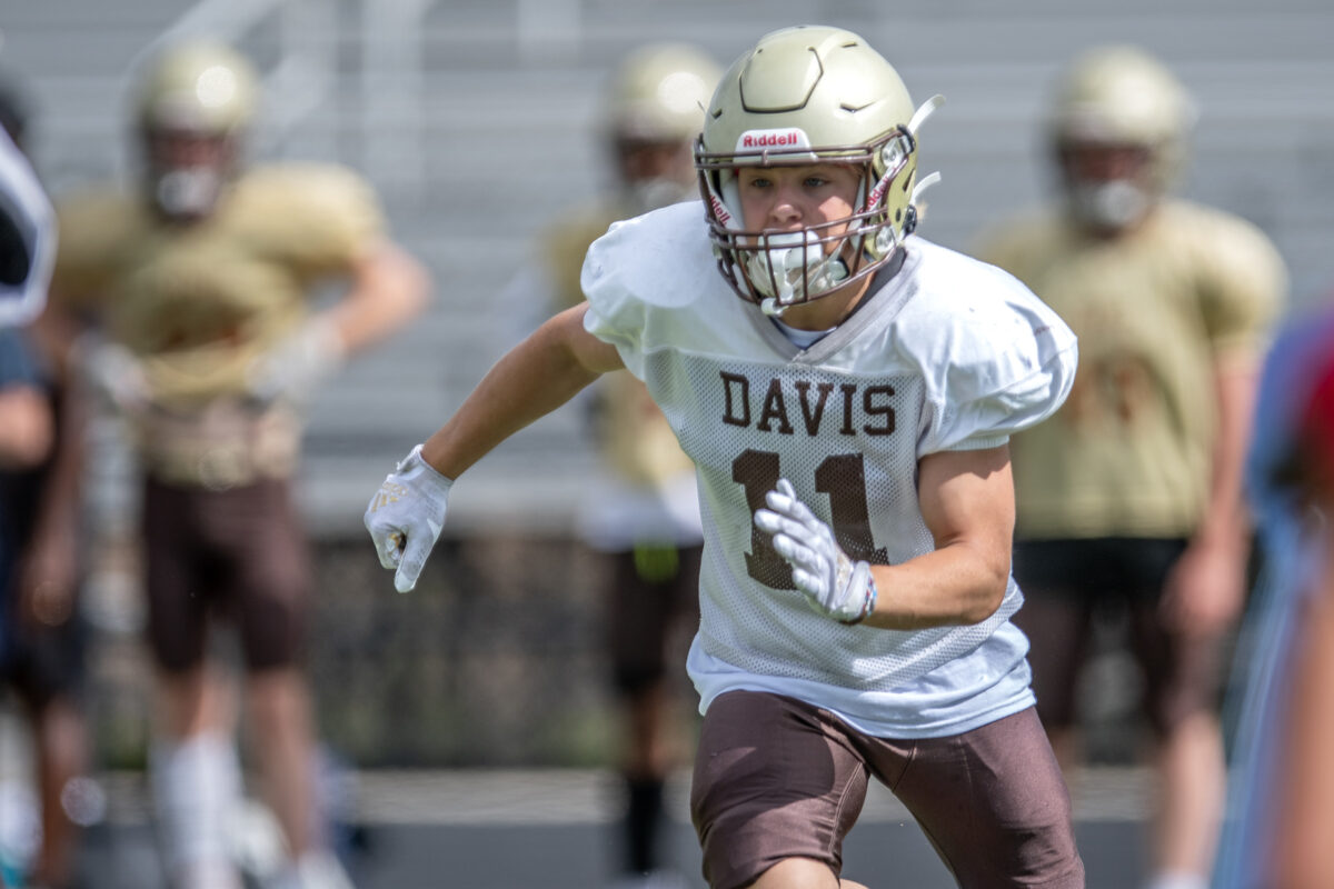 Davis football preview: Behind big line on experienced D, Darts hope to ...